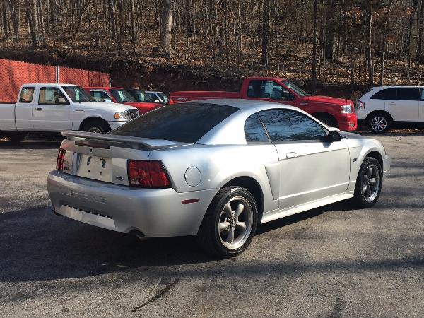 2001 Silver Ford Mustang GT