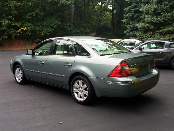 2006 Green Ford Five Hundred SEL - AWD with 27k miles