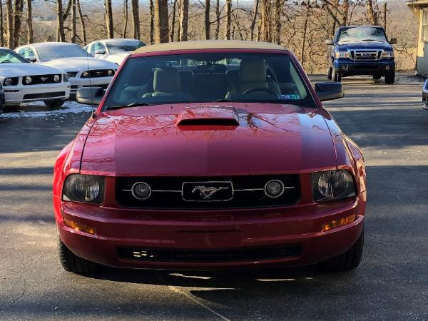 2006 Red Ford Mustang Convertible