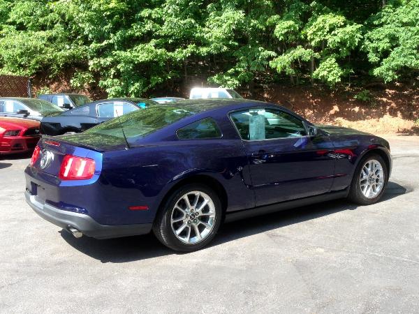 2012 Blue Ford Mustang V6 with 32,500 miles