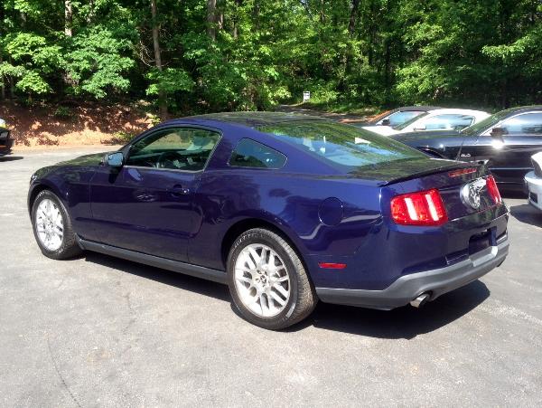 2012 Blue Ford Mustang V6 with 32,500 miles