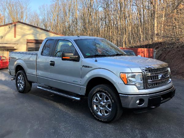 2013 Silver Ford F-150 XLT SuperCab 4WD